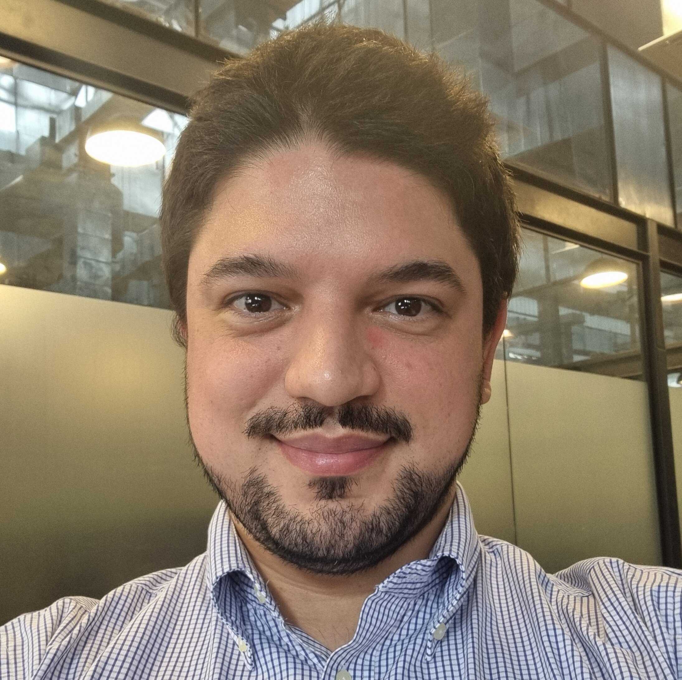 Lucas Aguilar - Front-End Developer